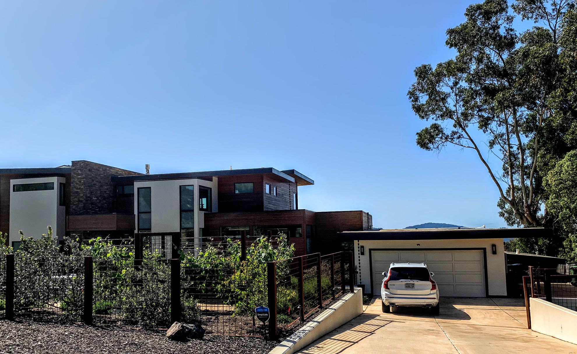 East Foothills - KASA Real Estate