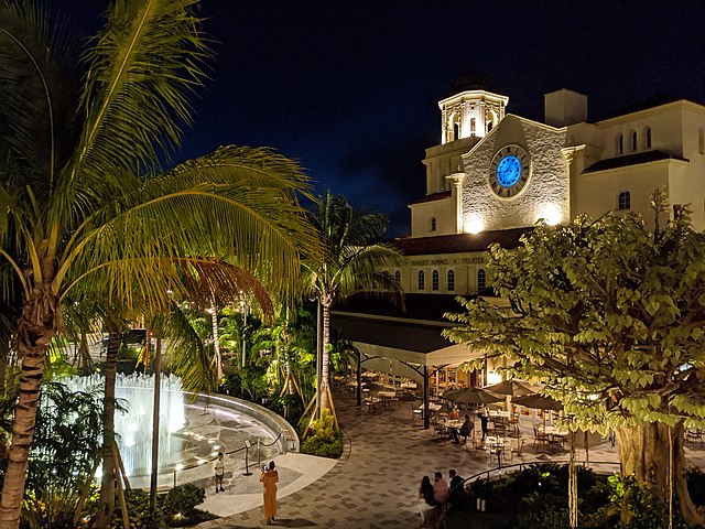 Downtown/Rosemary Square - Lifestyles of the Palm Beaches