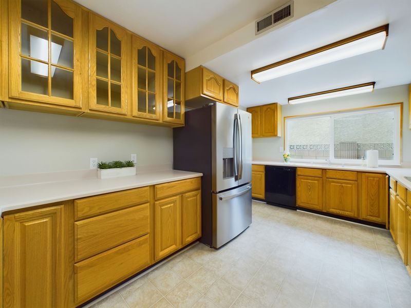 5781 Shirl St, Cypress, CA 90630 - The Whitney Team